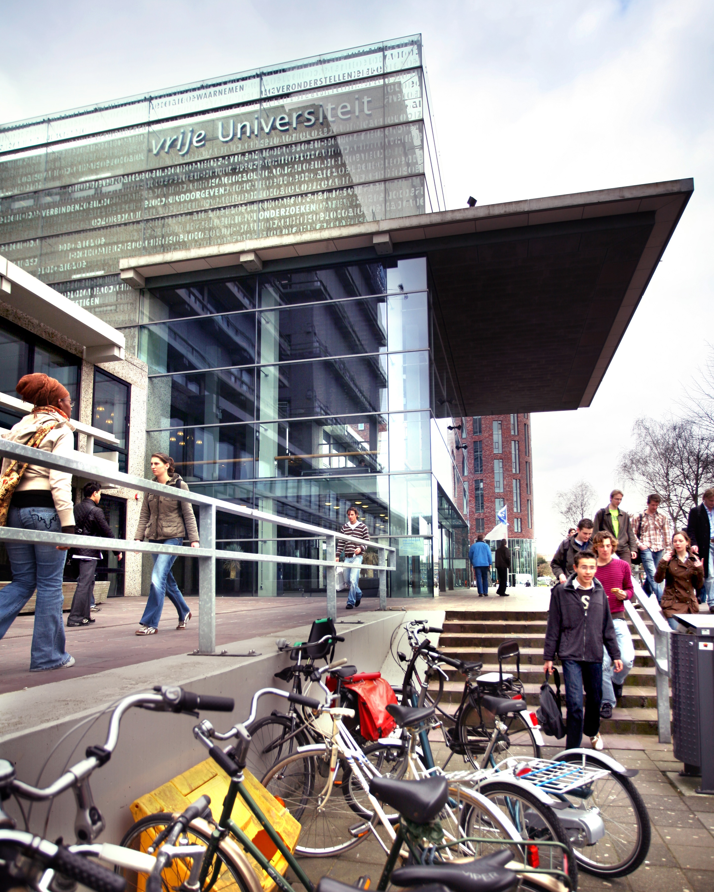 Vrije Universiteit Amsterdam og Institutt for sosialantropologi ...
