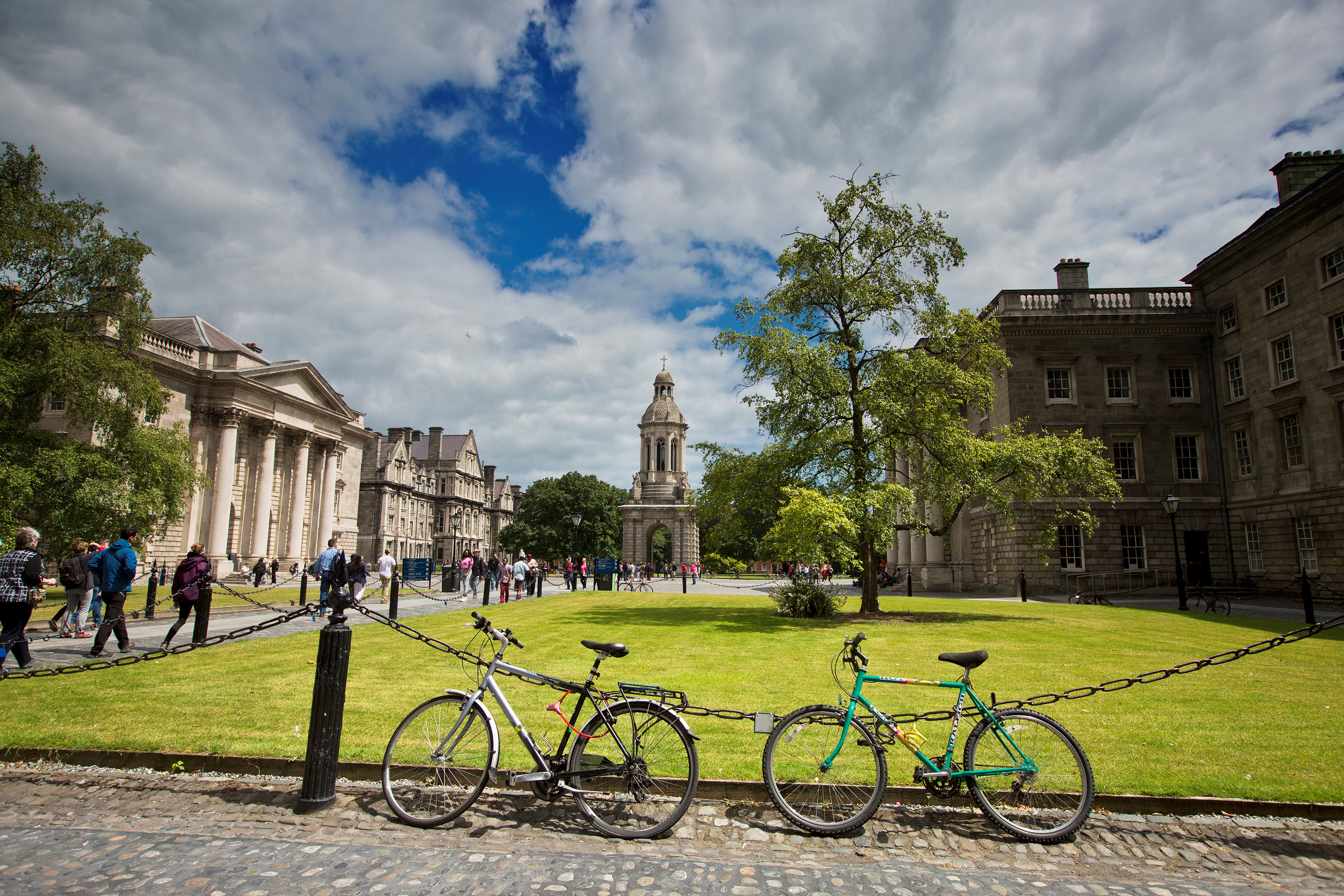 Trinity College Dublin, the University of Dublin og Universitetet i ...