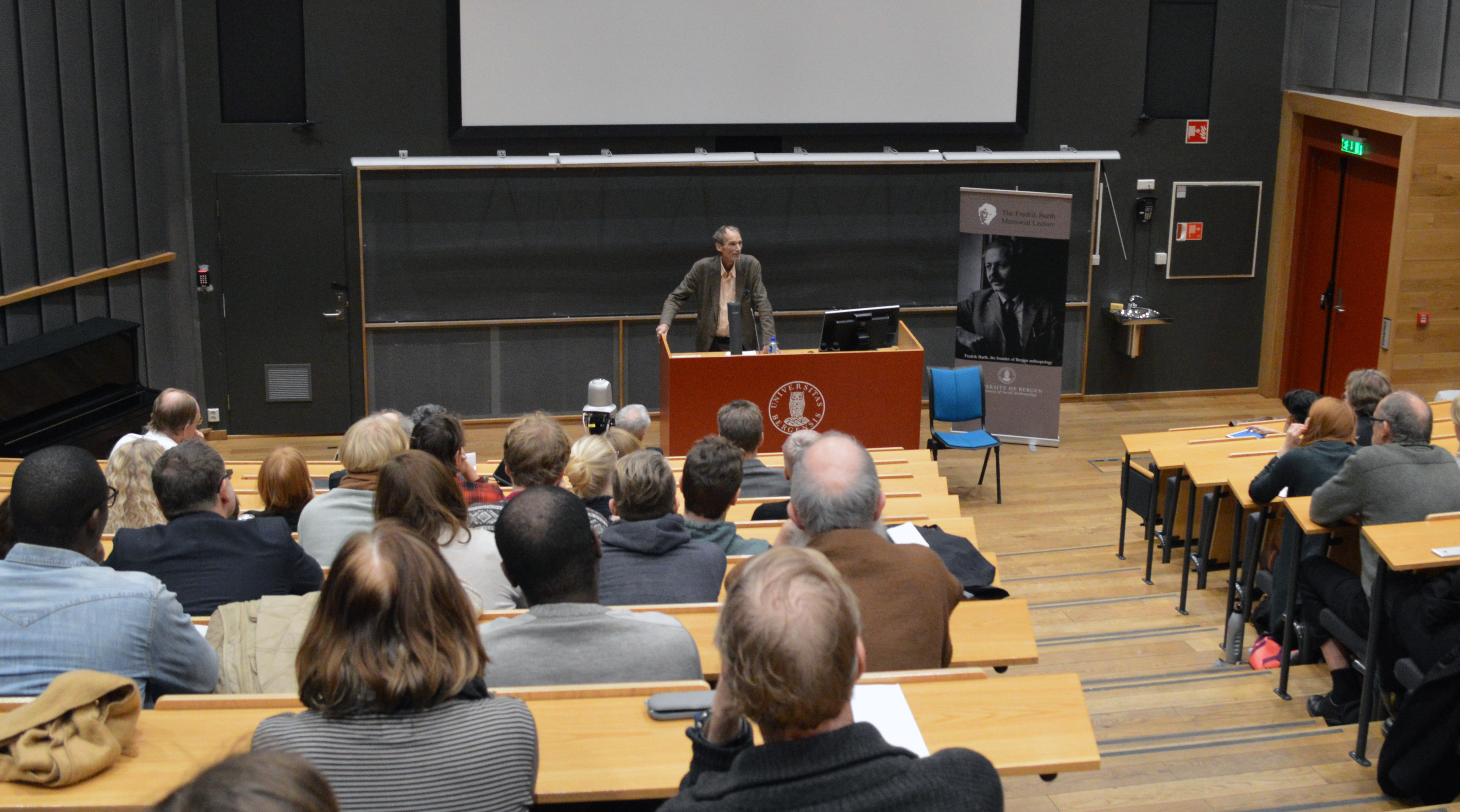 Vellykket Fredrik Barth-forelesning 2016 | Institutt for ...