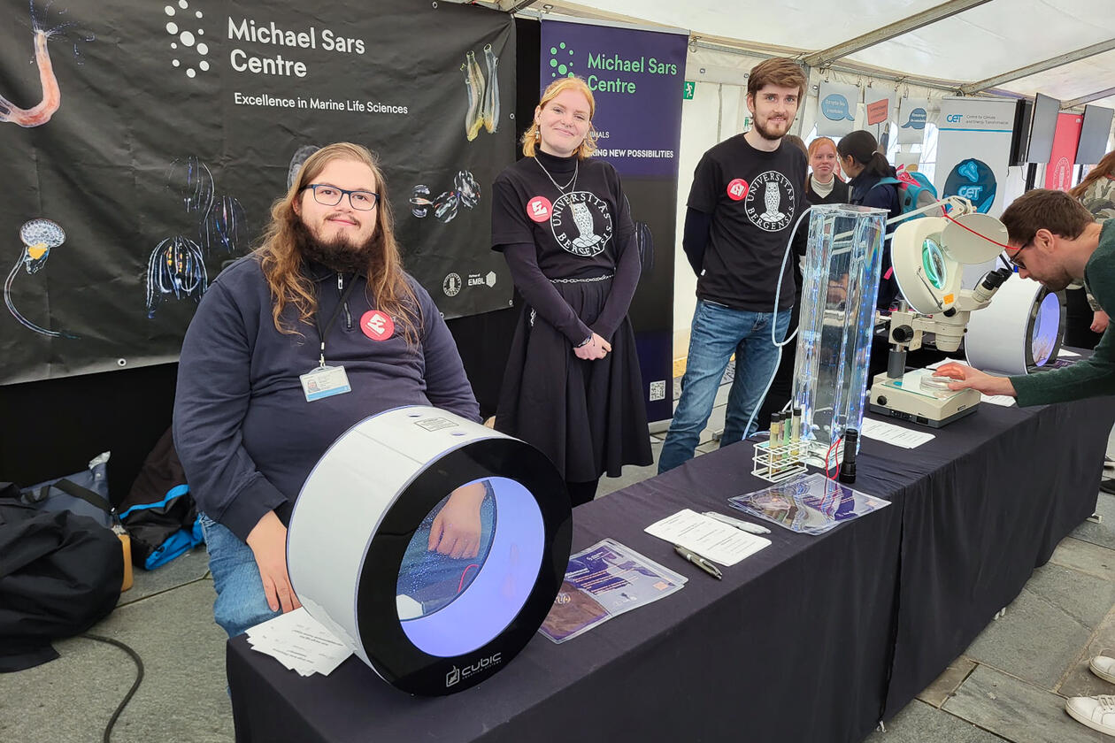 Sharing our research and the beauty of our marine organisms at ...