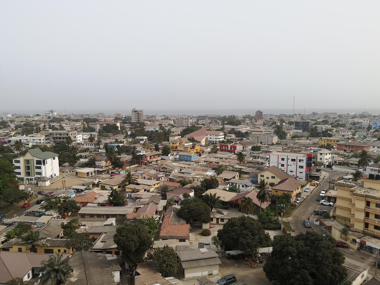 Insiders and outsiders of Accra’s gated communities | Urban Enclaving ...