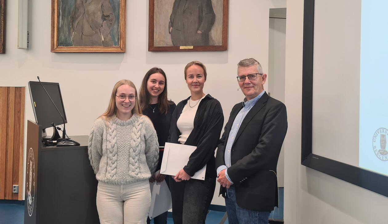 Medisinstudenter fikk pris for hovedoppgaver | Det medisinske fakultet | UiB
